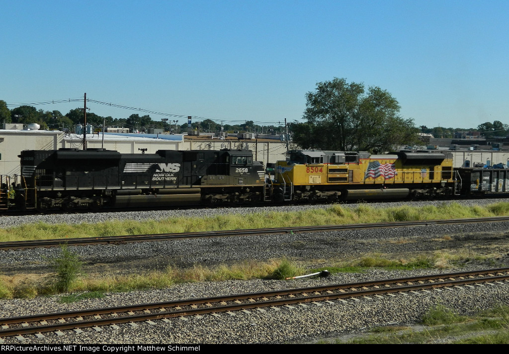 NS 2658 & UP 8504